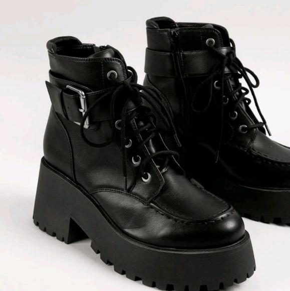 Hot Topic | Shoes | Combat Platform Boots | Poshmark